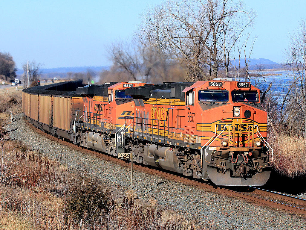 BNSF 5657